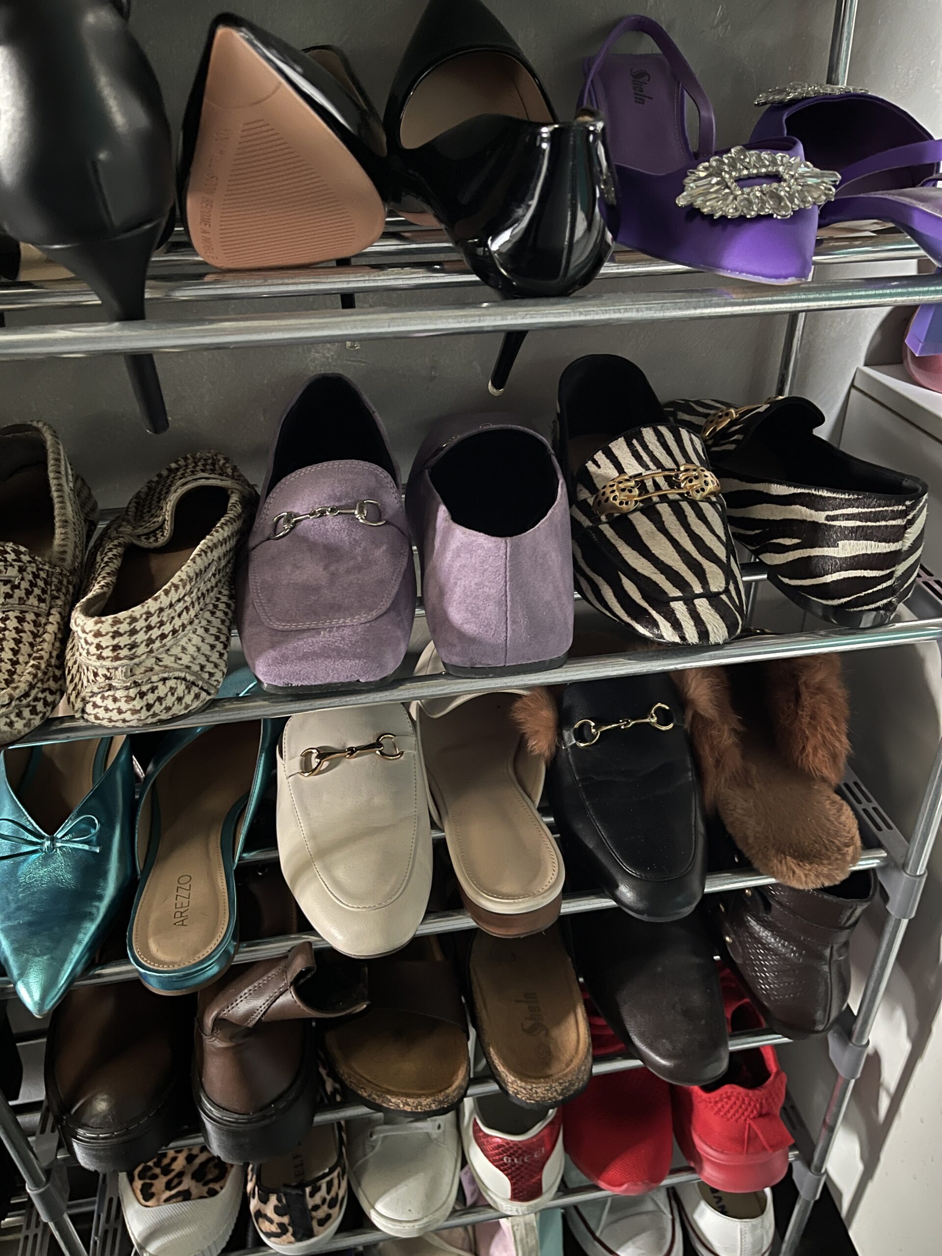 Reorganizando o guarda-roupa: nova fase, verão – calçados – Vida Organizada